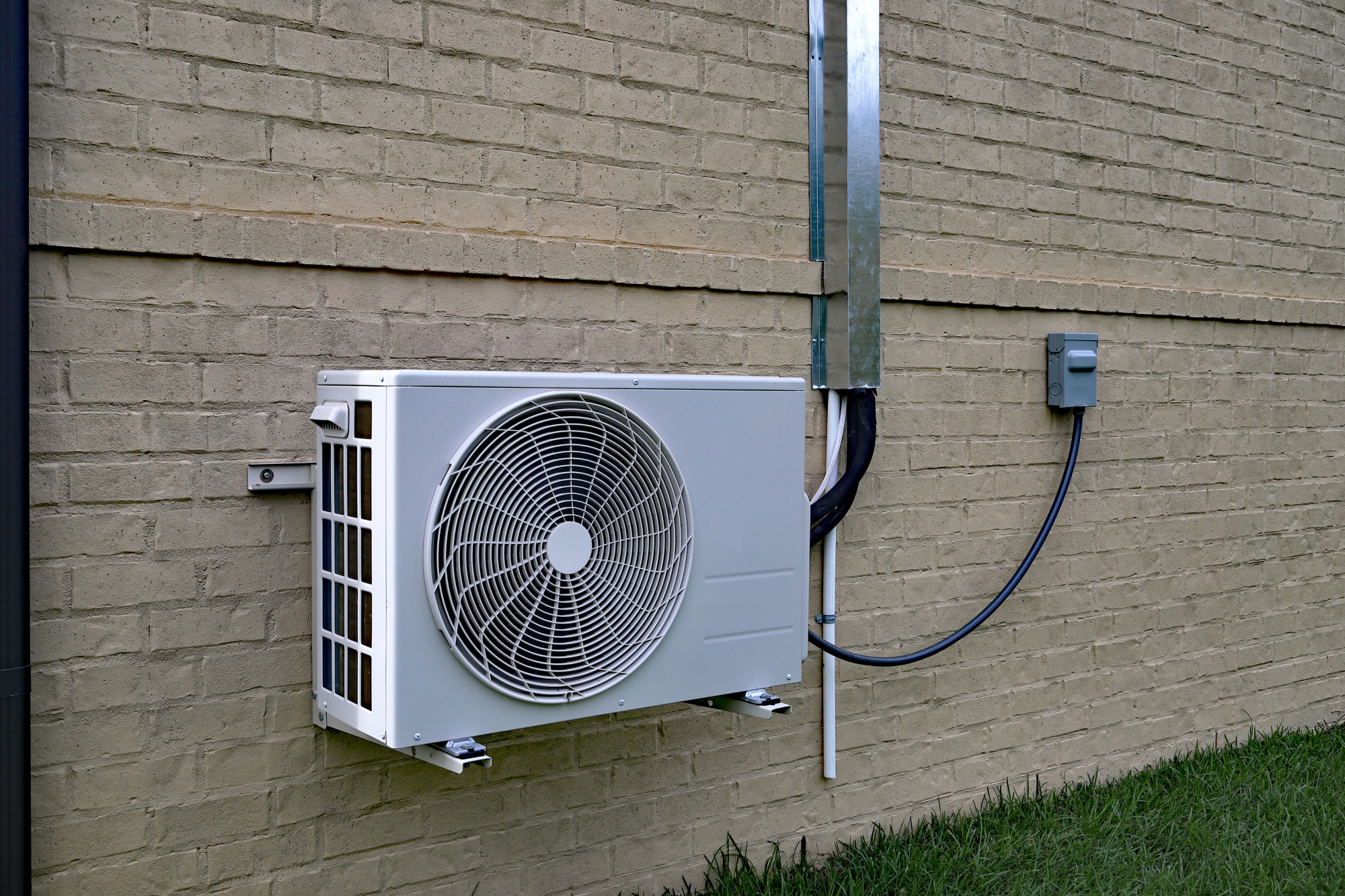What Is an AC Split System? - Bradgate Climate Control